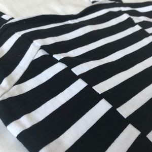 Express | Tops | Express Black White Cropped Tank | Poshmark